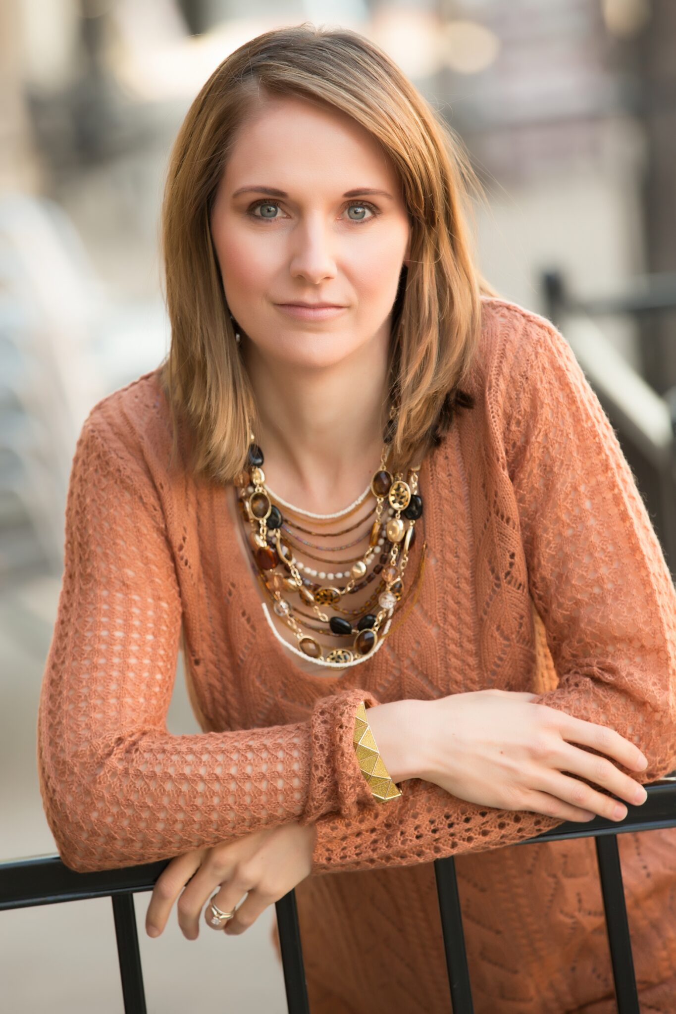 Professional Pictures Tip for Women: Wardrobe is Key! - Kelly Weaver ...